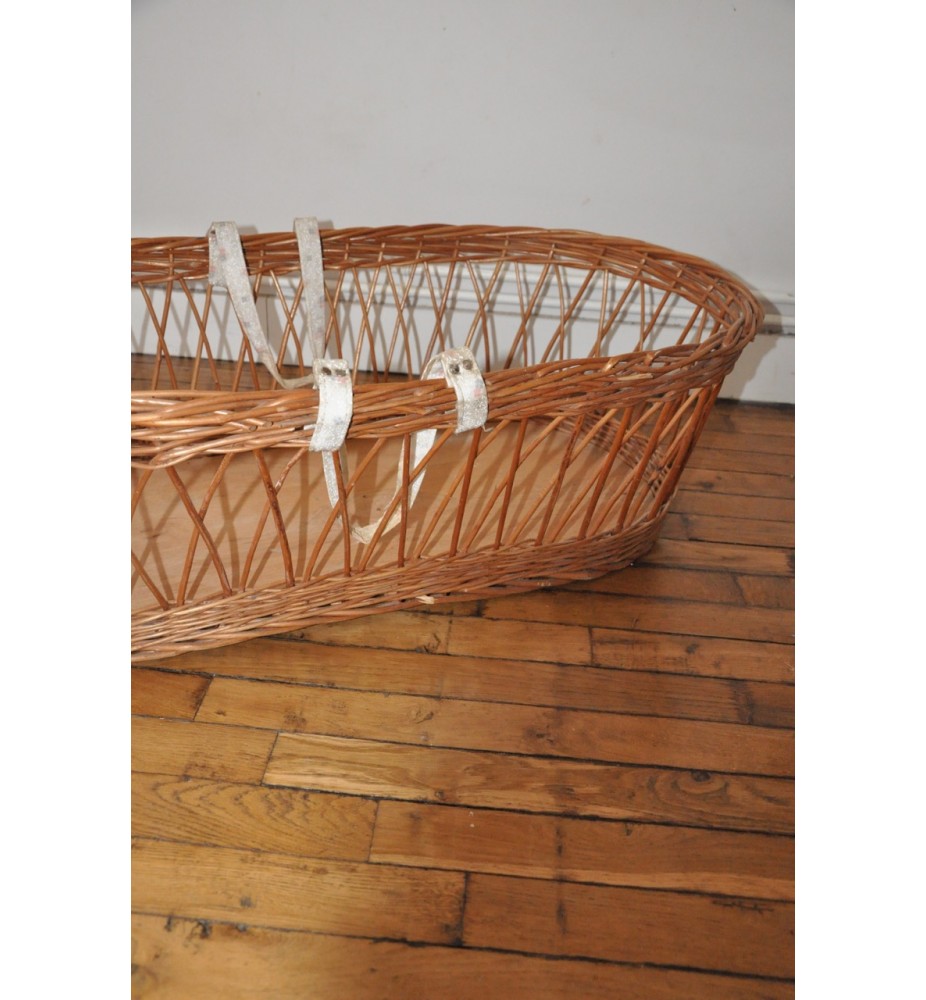 Couffin en rotin et osier vintage