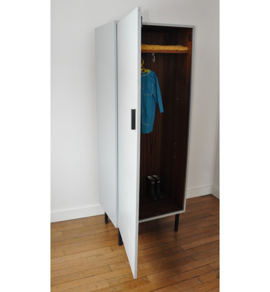 Armoire d'internat vintage