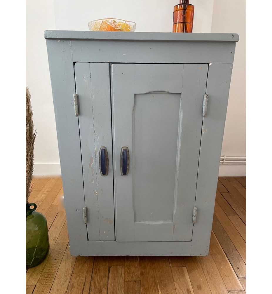 Buffet style garde-manger